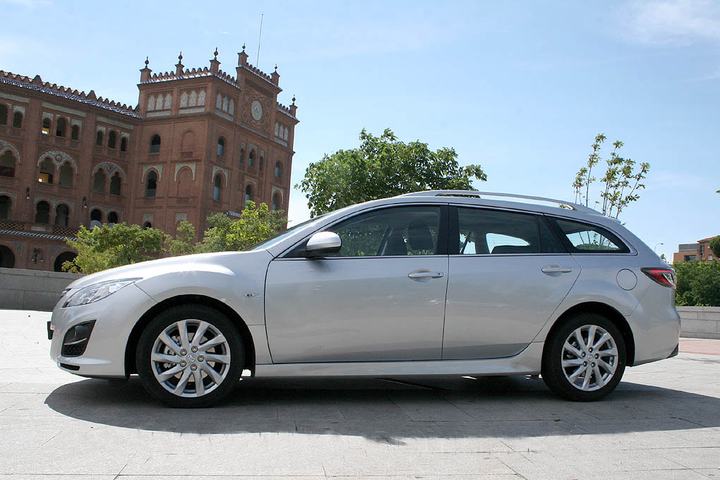 Peugeot 508 SW vs Mazda 6 SW - Libertad Digital