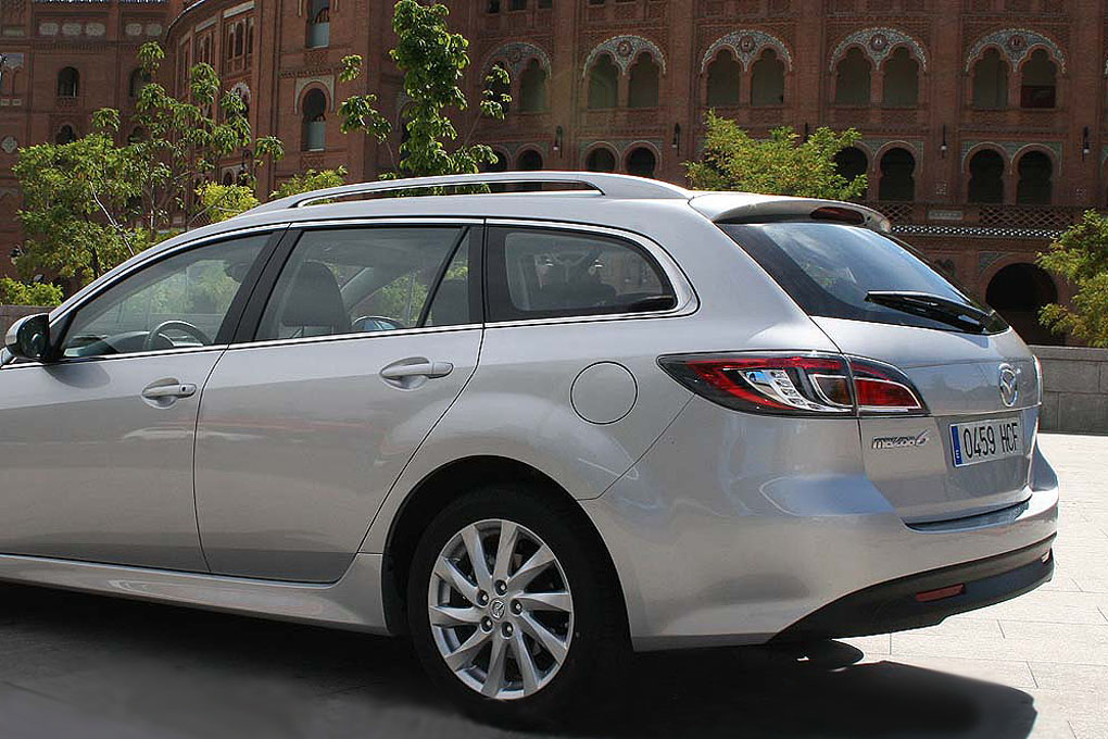 Peugeot 508 SW vs Mazda 6 SW - Libertad Digital