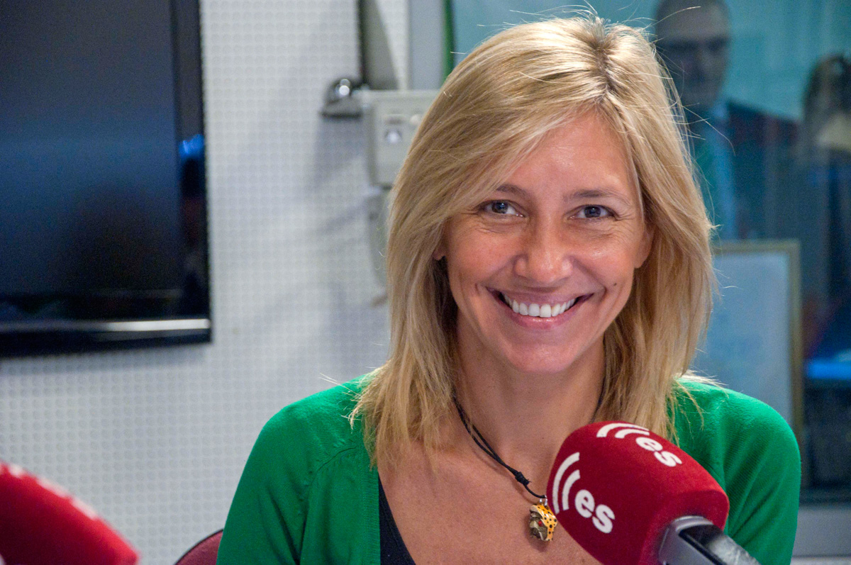 Marta Robles lidera la nueva campaña de World Vision - Chic