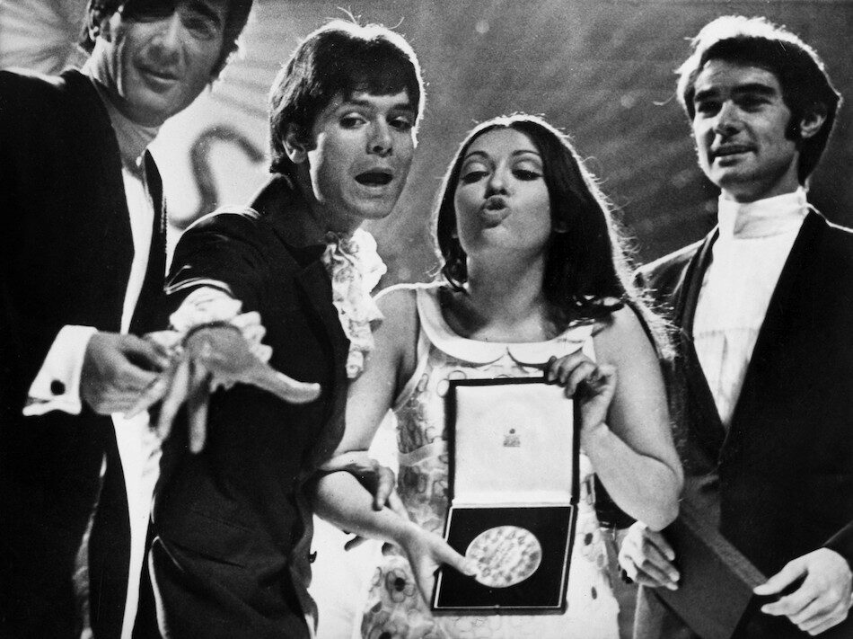 Las claves del triunfo de Massiel en Eurovisión hace ahora 50 años - Chic