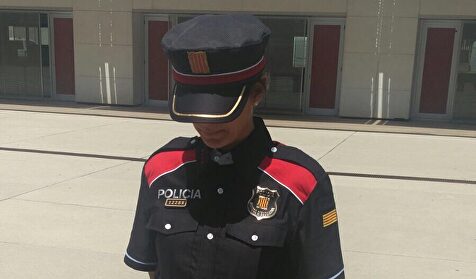 La Generalidad presenta el uniforme de los Mossos de la República ...