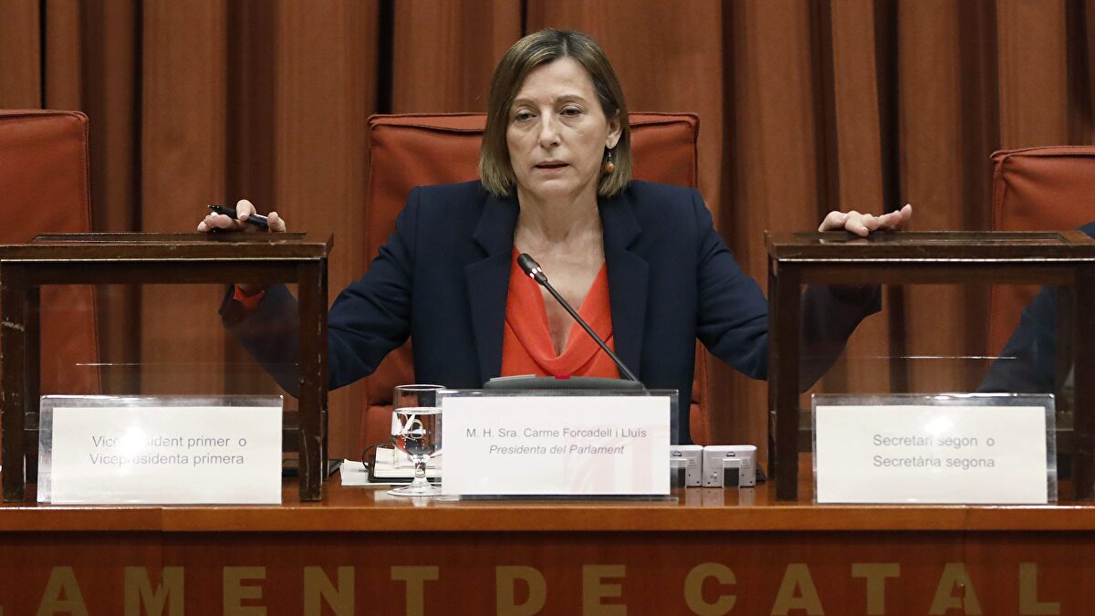 La tragedia de Carme Forcadell: en castellano, por favor - Pablo Planas ...
