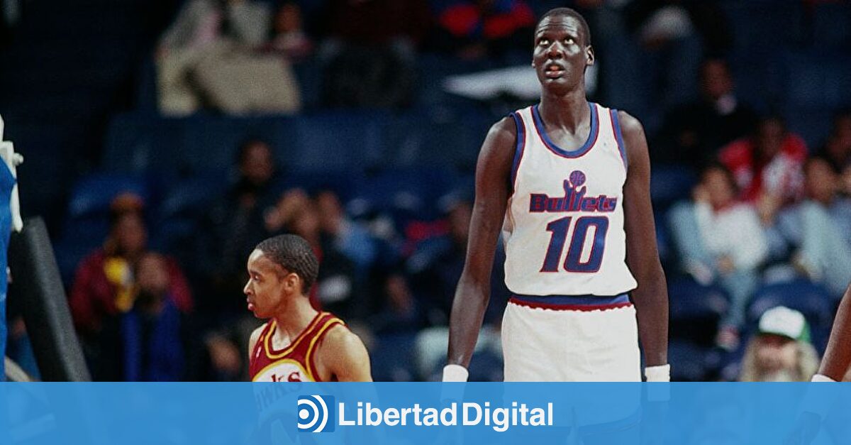 ¿Llegó a jugar Manute Bol en la NBA con 50 años? - Libertad Digital