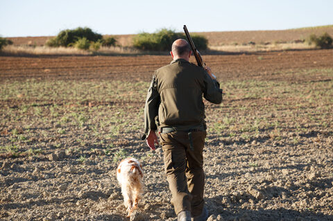 "La caza tiene un componente económico muy importante porque genera 6. ...