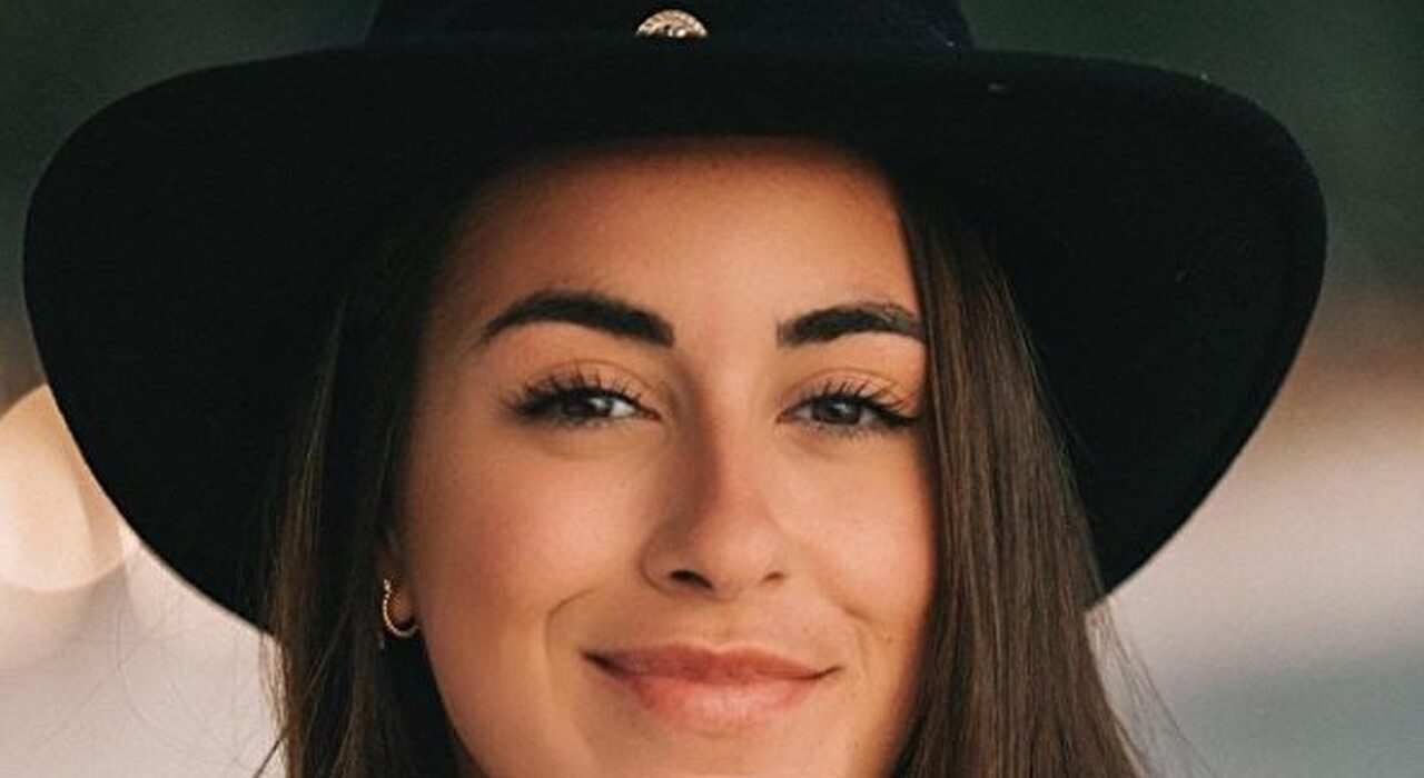 La historia familiar más desconocida de Paula Gonu, la 'youtuber' de ... La historia familiar más desconocida de Paula Gonu, la 'youtuber' de ...