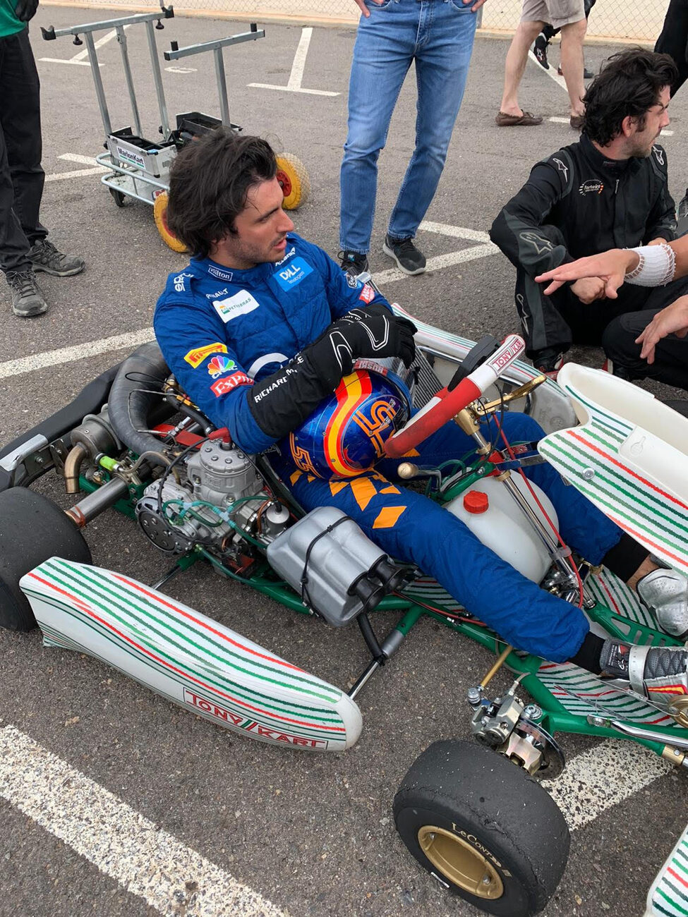 Carlos Sainz ya entrena con el Ferrari de los Kart