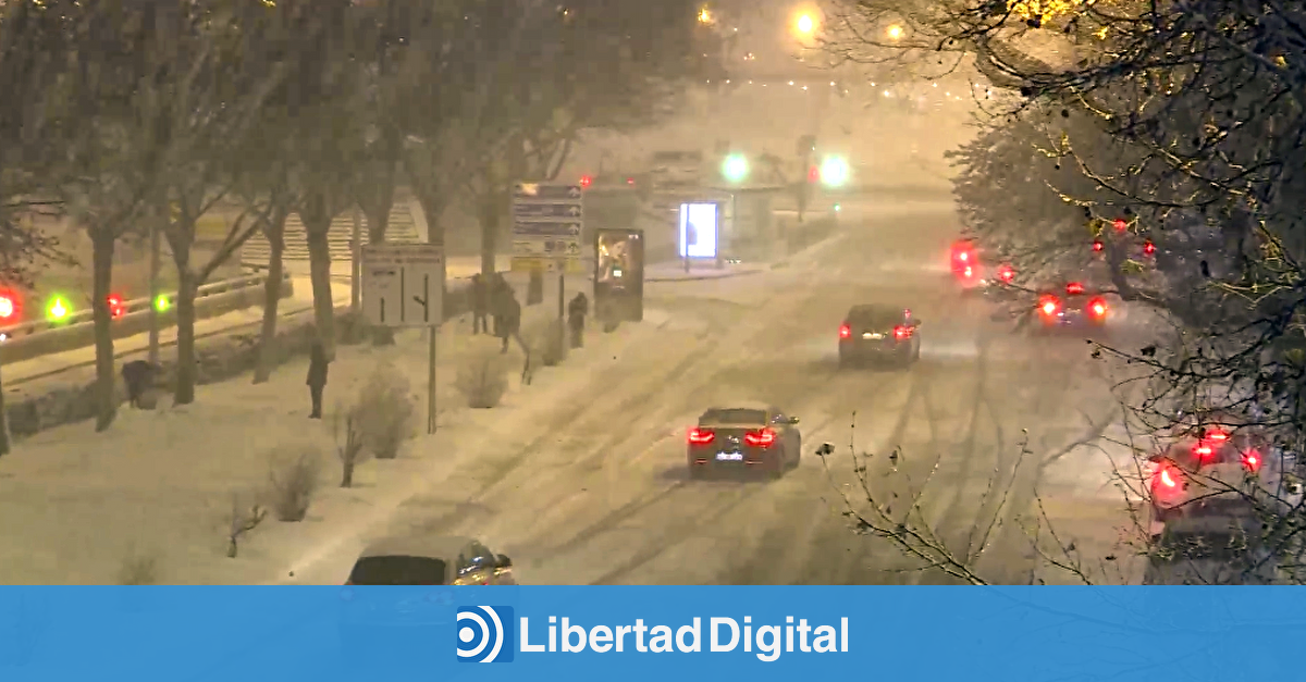 La Castellana completamente cubierta de nieve en pleno temporal ...