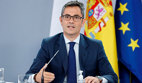 El PSOE sale al rescate de Bolaños y acusa a Casado de "manipular" y ...