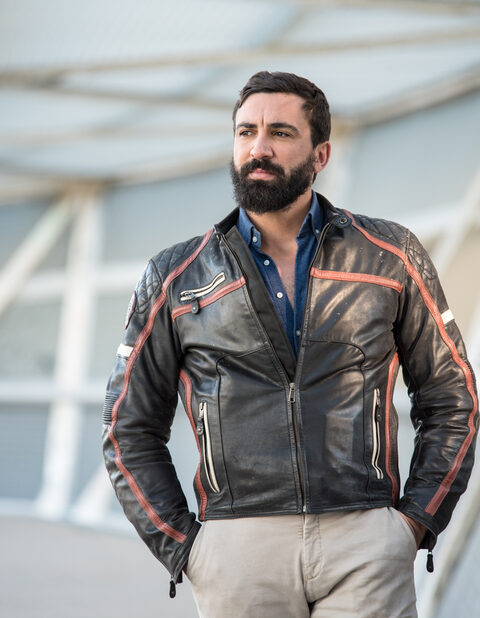 Coco Robatto, el 'doble de Abascal' en el Senado, amante de las motos y ...