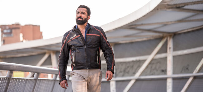 Coco Robatto, el 'doble de Abascal' en el Senado, amante de las motos y ...