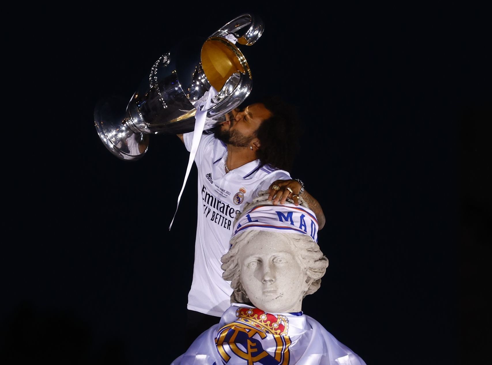 El sorprendente 11 ideal de Benzema que enfadará a más de uno ...