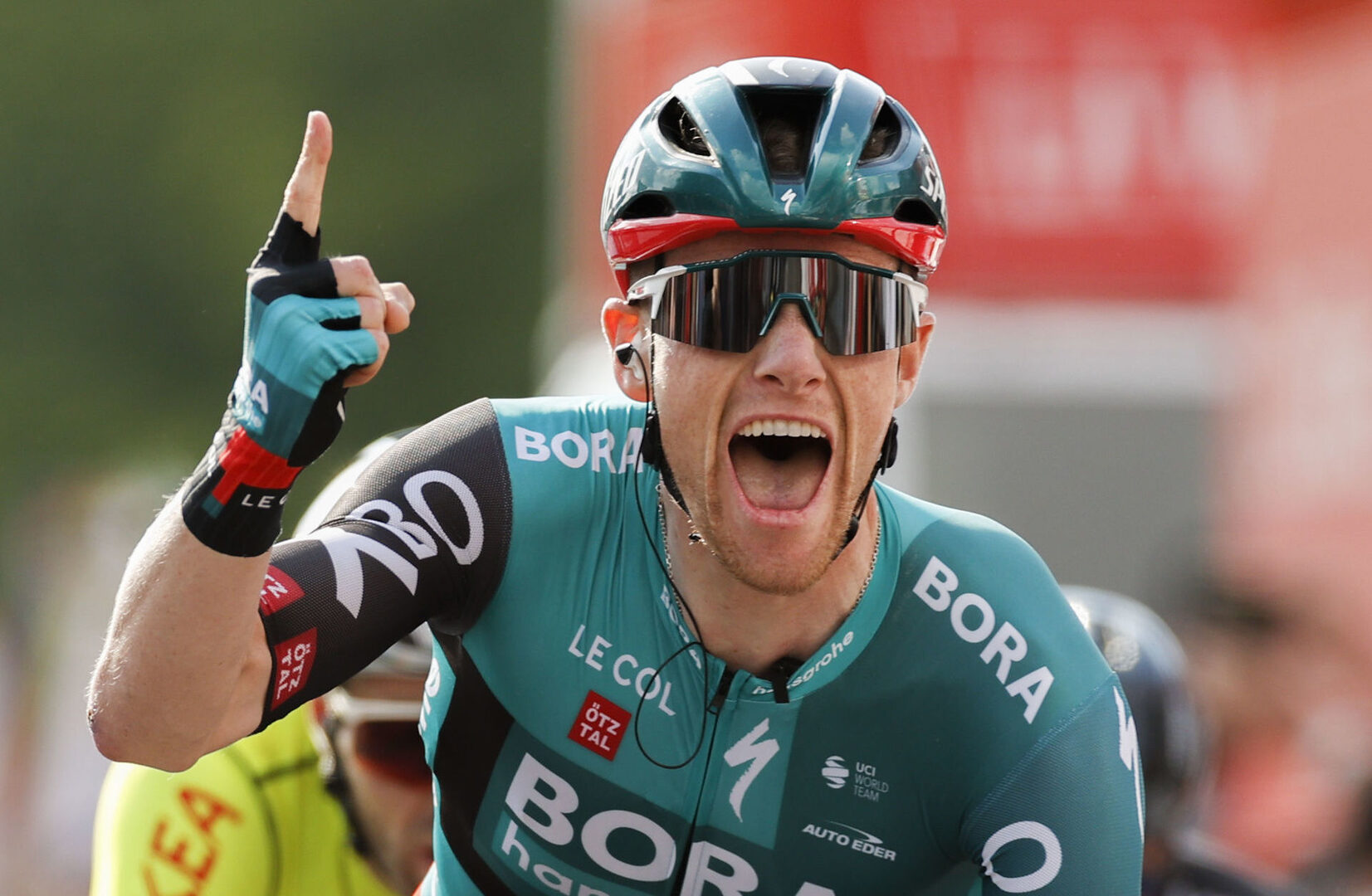 Sam Bennett gana el primer esprint de La Vuelta
