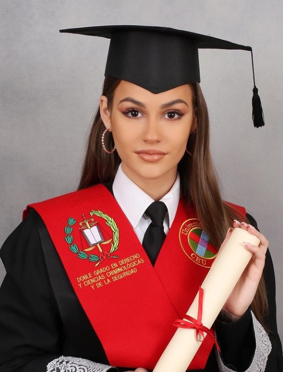 Nadia, la espectacular hija de Paco Jémez, prepara su salto a la ...