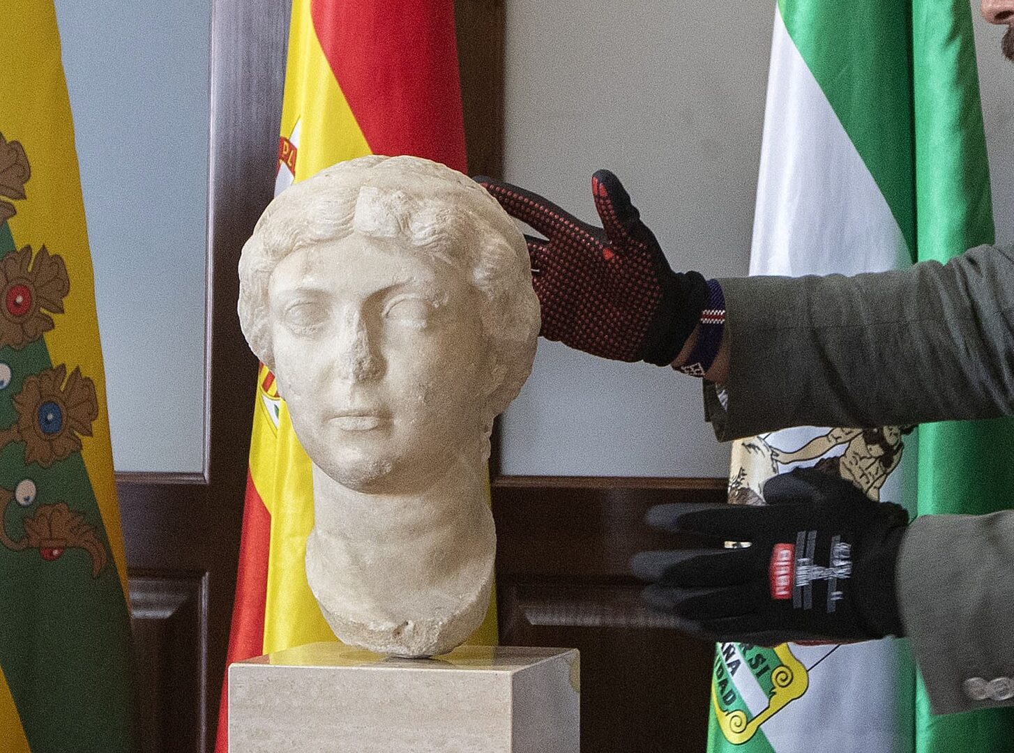 La cabeza romana de Antonia Minor regresa a su casa en Bornos ...