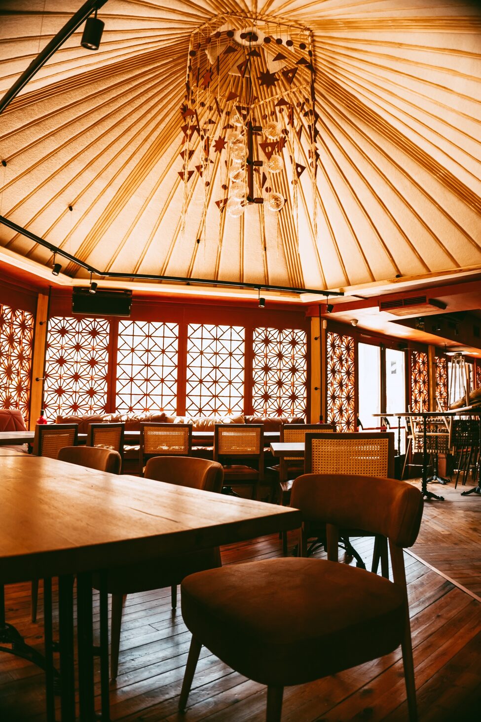 Nômadâ, el oasis de la gastronomía árabe dentro de una jaima de lujo - Chic