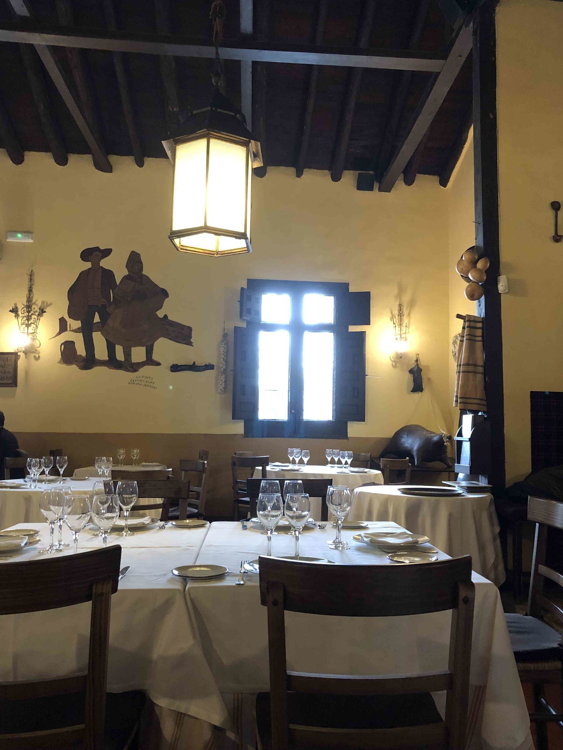 90 años de El Mesón de Fuencarral con una gran cocina castellana - Chic