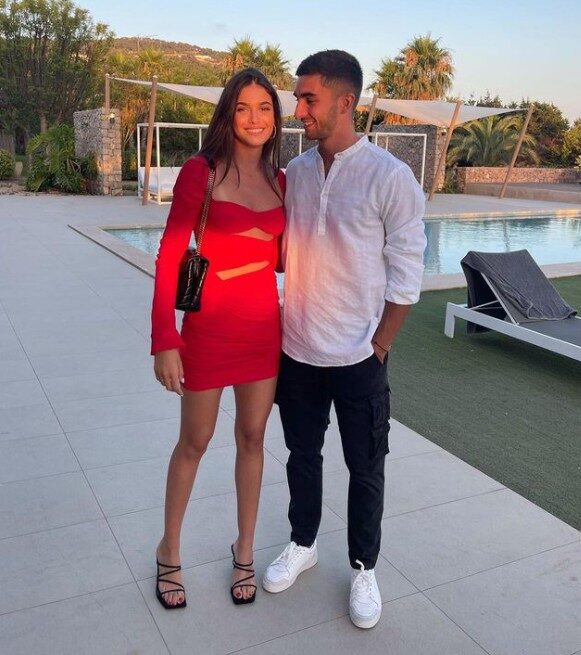 Sira Martínez Hija De Luis Enrique El Gran Apoyo De La Selección Y De Ferrán Torres Chic