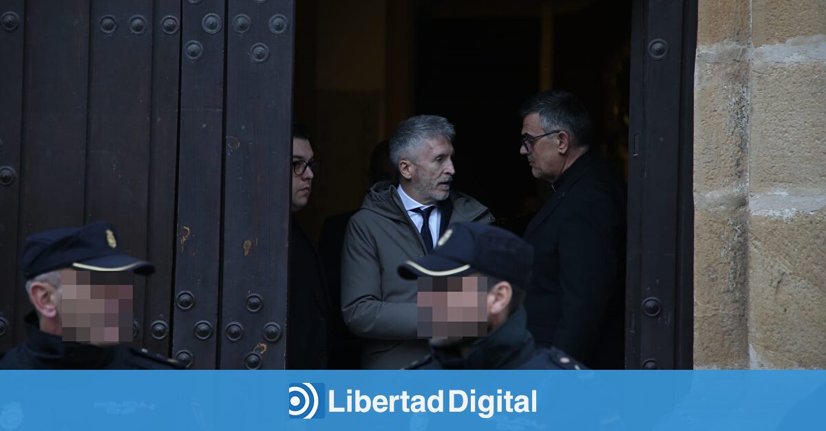 Marlaska culpa a los "mandos" de la Guardia Civil del cese del coronel de Melilla por defender a ...