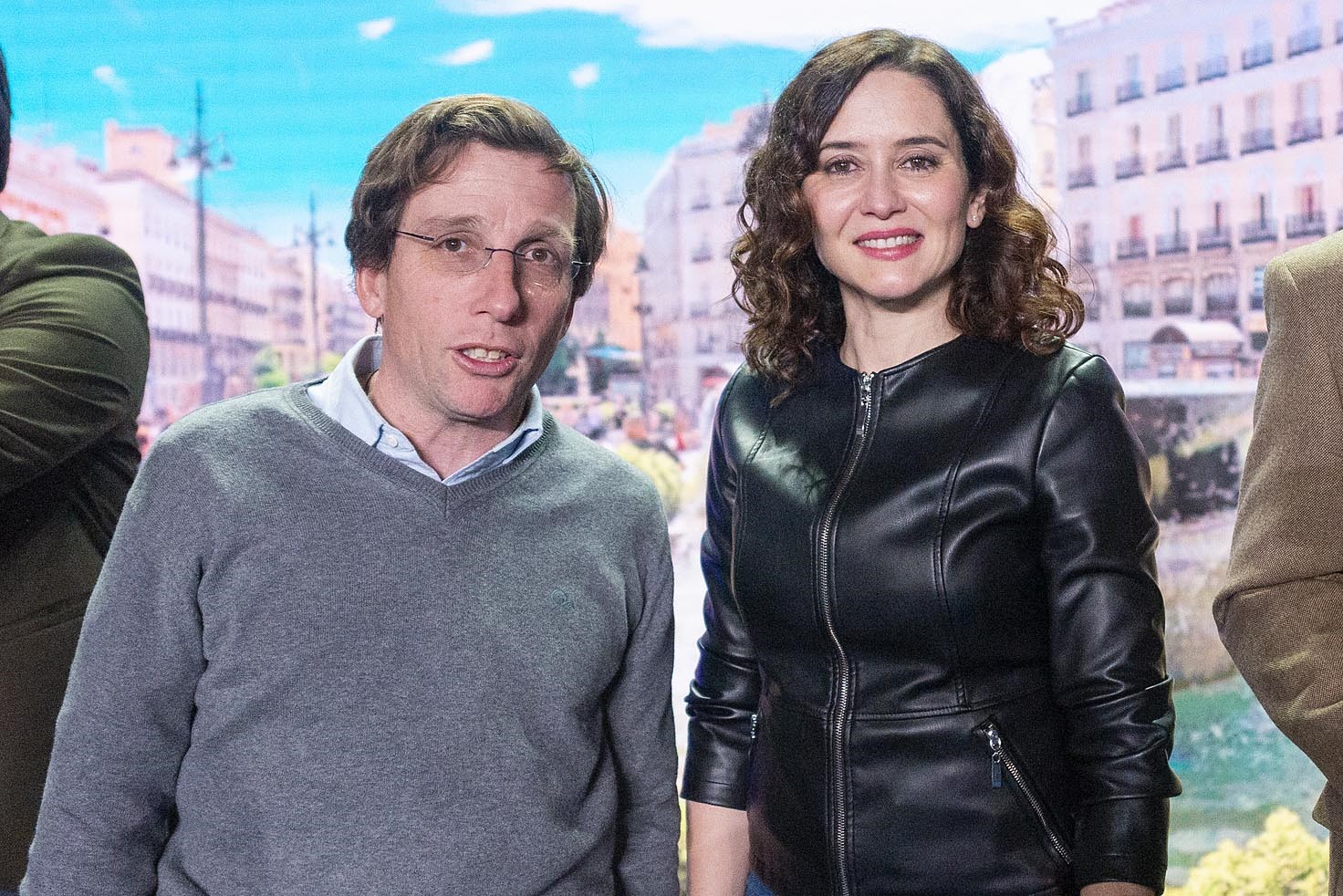 Savater, a Ayuso en el inicio de campaña del 28-M: "Coraje tienes ...