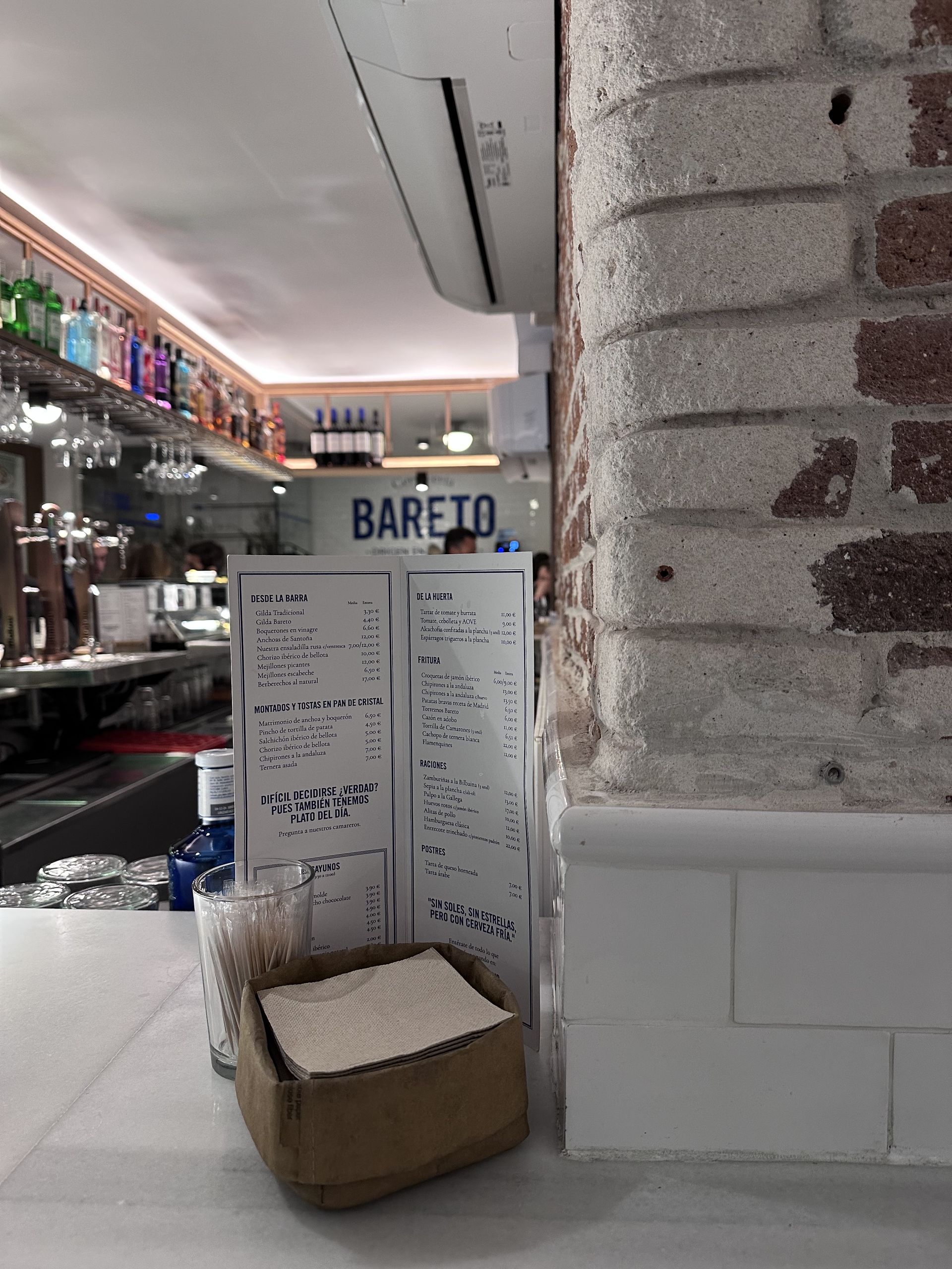 Bareto es cerveza fría y tapas en un local histórico - Chic