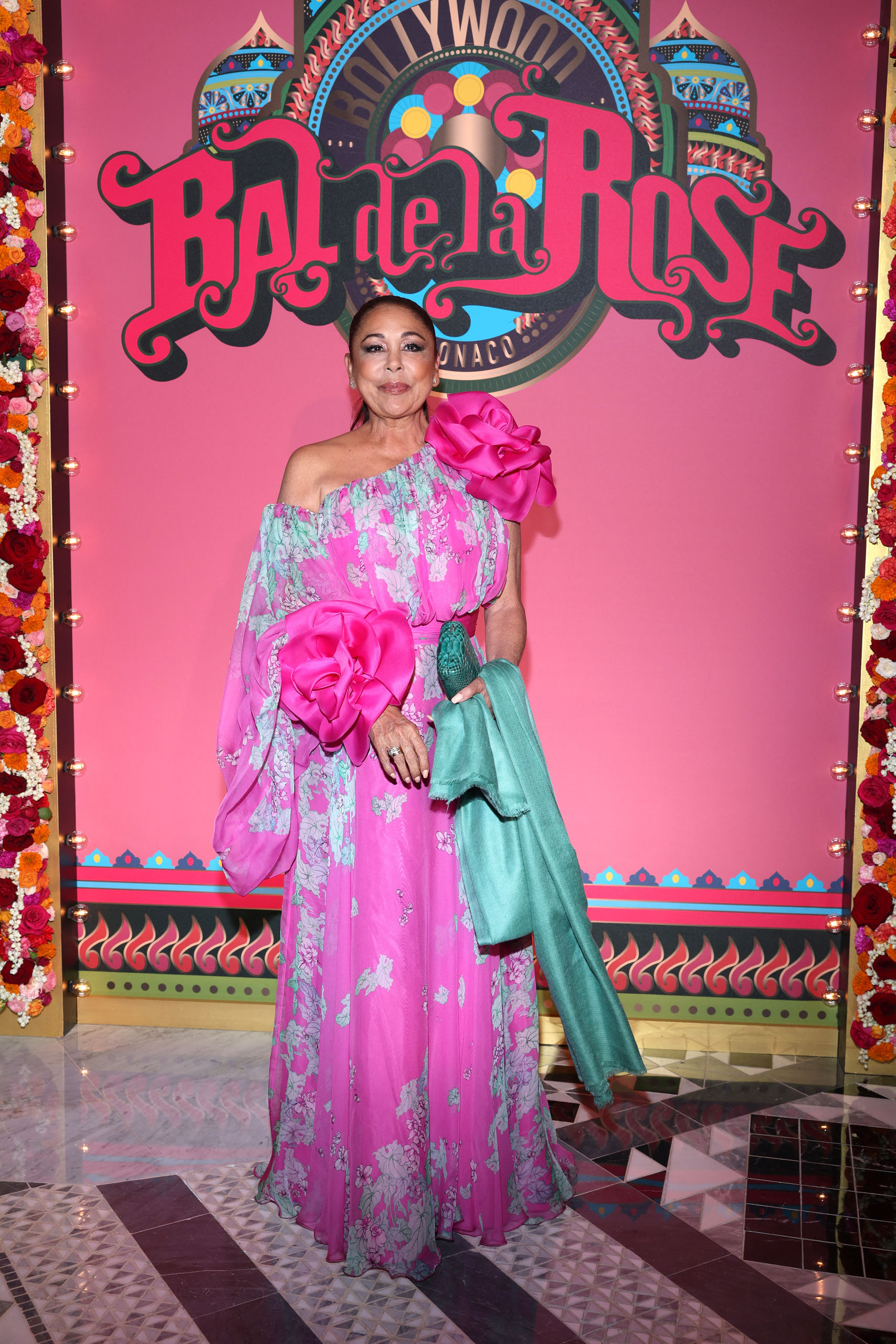 La gran noche de Isabel Pantoja: así fue su aparición en el Baile de la ...