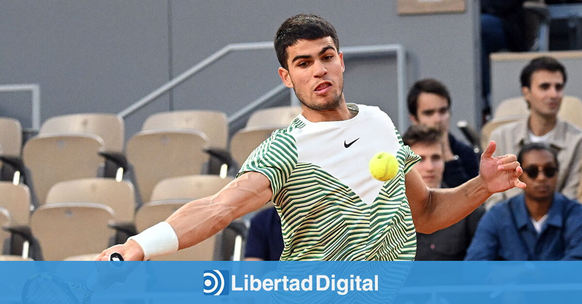 Alcaraz vence a Shapovalov y ya está en octavos de París