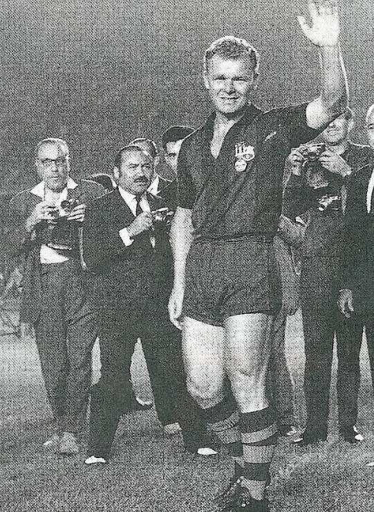 1963: Cuando Kubala fichó por el Español tras jugar en el Barça