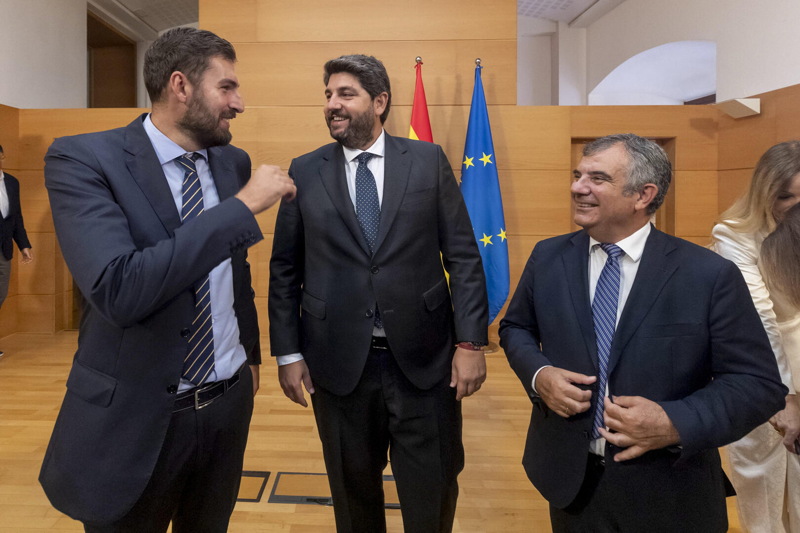 López Miras insta a los nuevos secretarios a gestionar "desde la transparencia y el máximo rigor ...