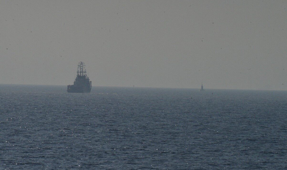 Buques de la Armada controlan el paso de unidades de guerra rusas por ...