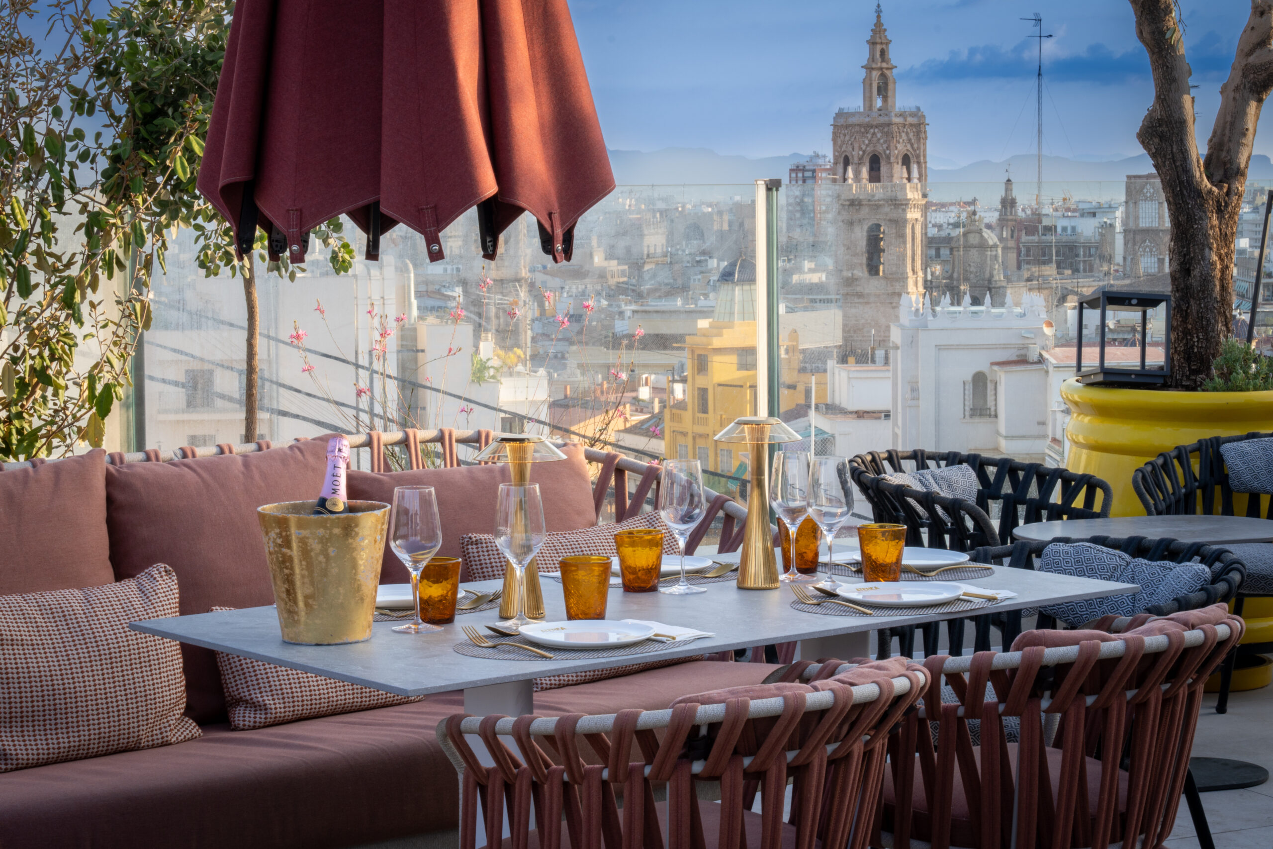 Atenea Sky: Así es la terraza rooftop con las mejores vistas de ...