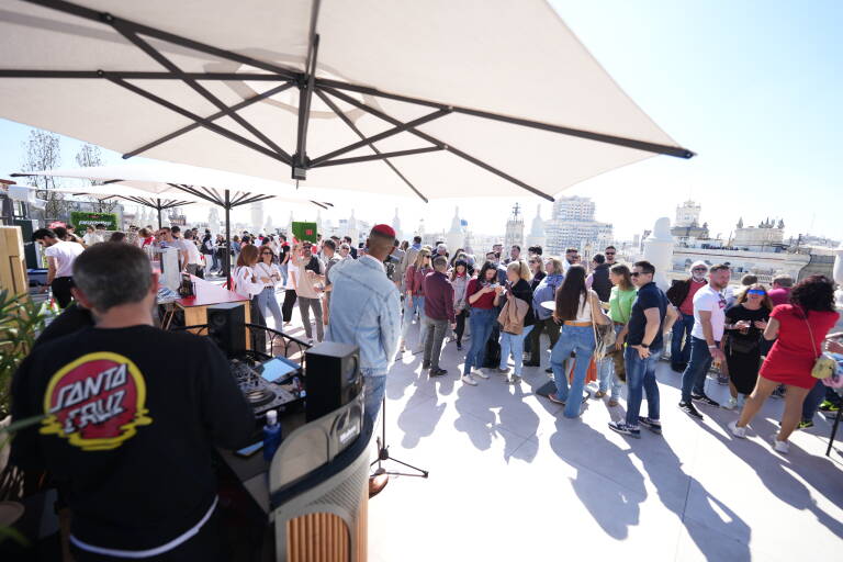 Atenea Sky: Así es la terraza rooftop con las mejores vistas de ...