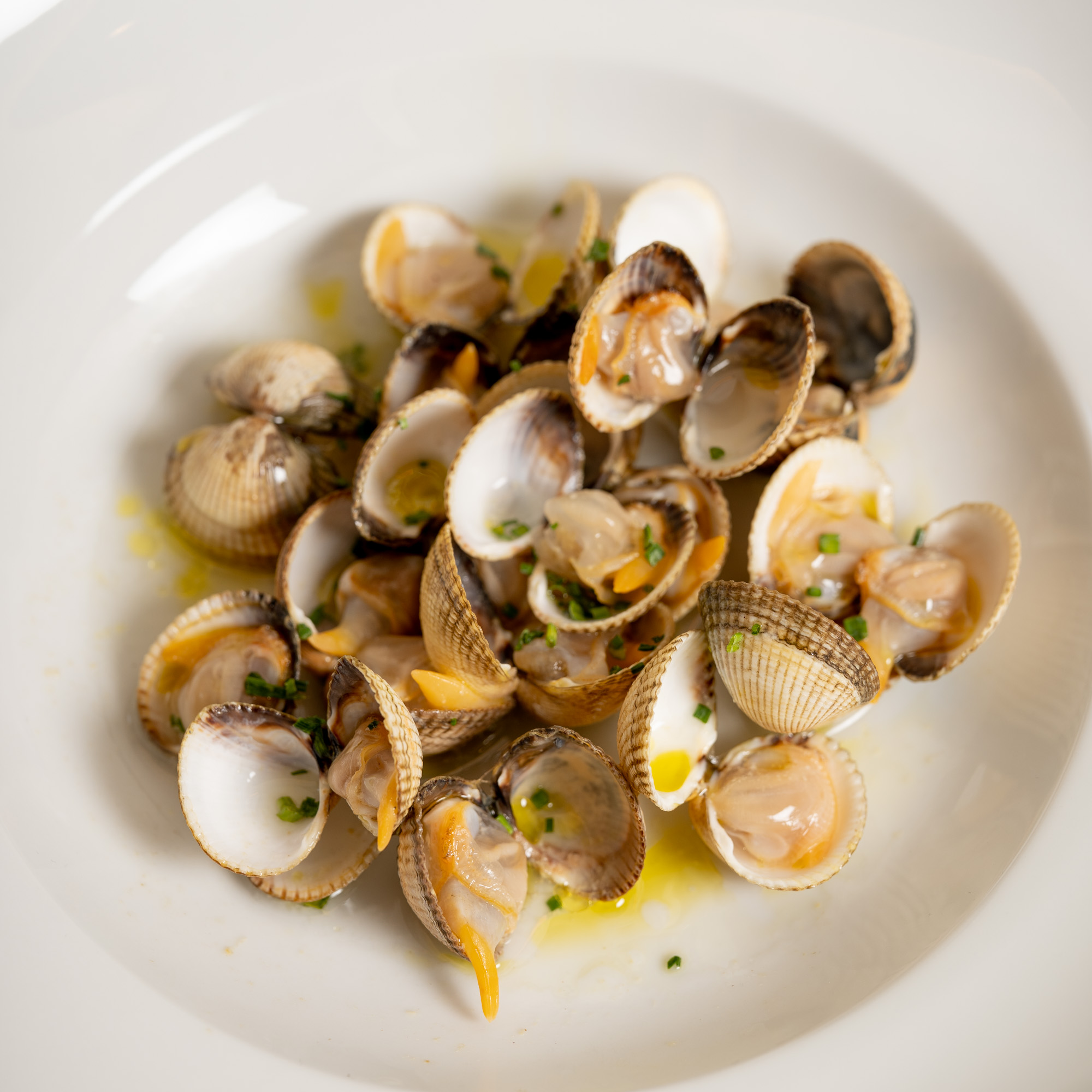 Varra, un exquisito picoteo o una mejor comida en dos ambientes ...