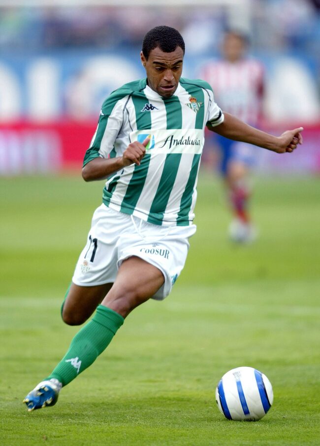 Vicky Martín Berrocal recuerda su relación con un jugador del Betis: "Me rompían el escaparate ...