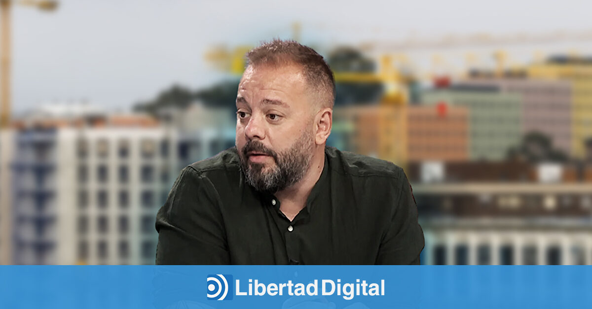 Lío a las puertas del Congreso: Bertrand Ndongo y Antonio Maestre tienen que ser separados por ...