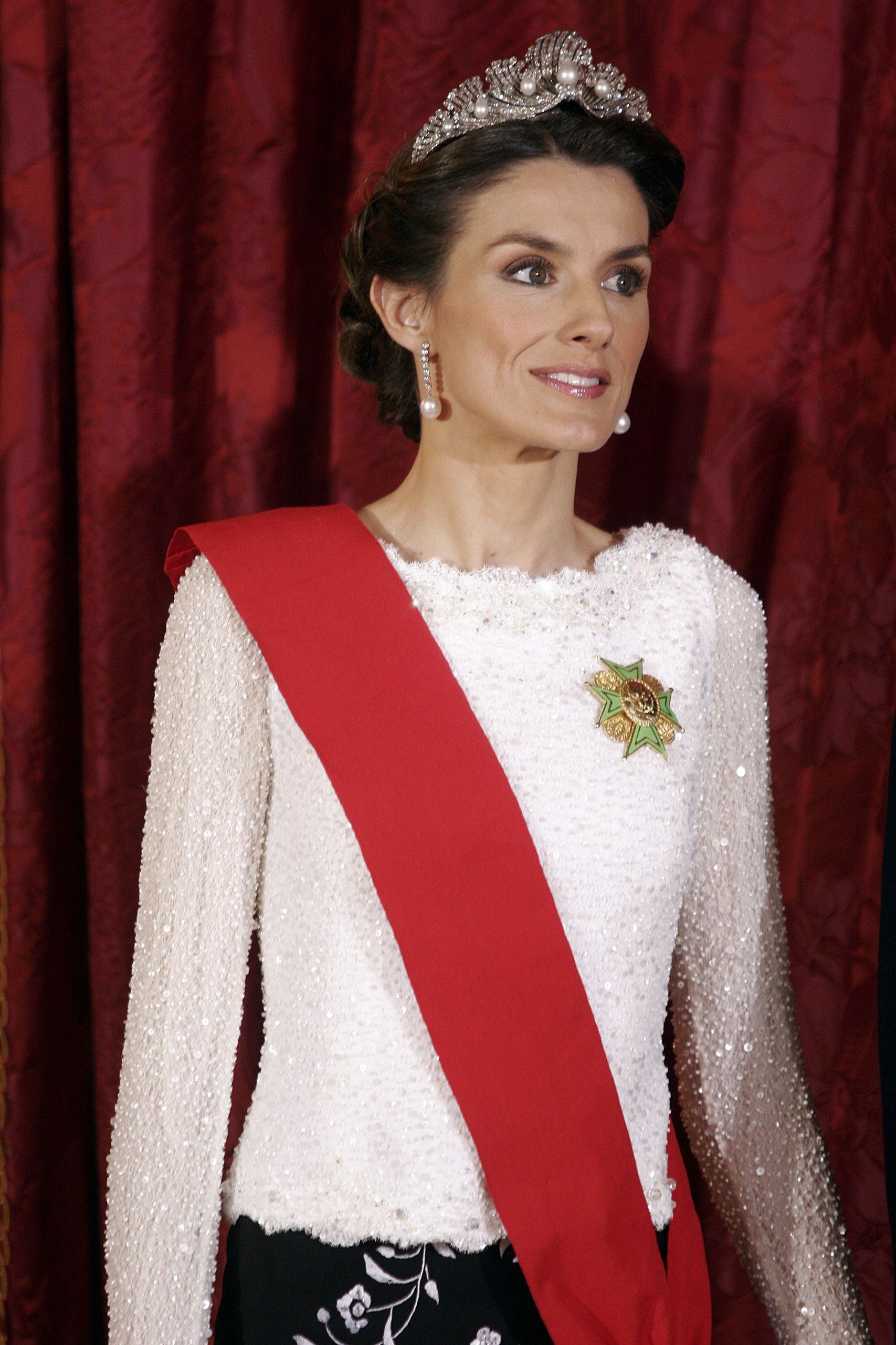 Las ocho tiaras del joyero de la Casa Real que ya puede disfrutar ...