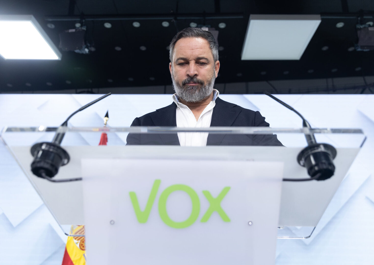 El choque entre PP y PSOE por la inmigración arrebata a Vox su ...