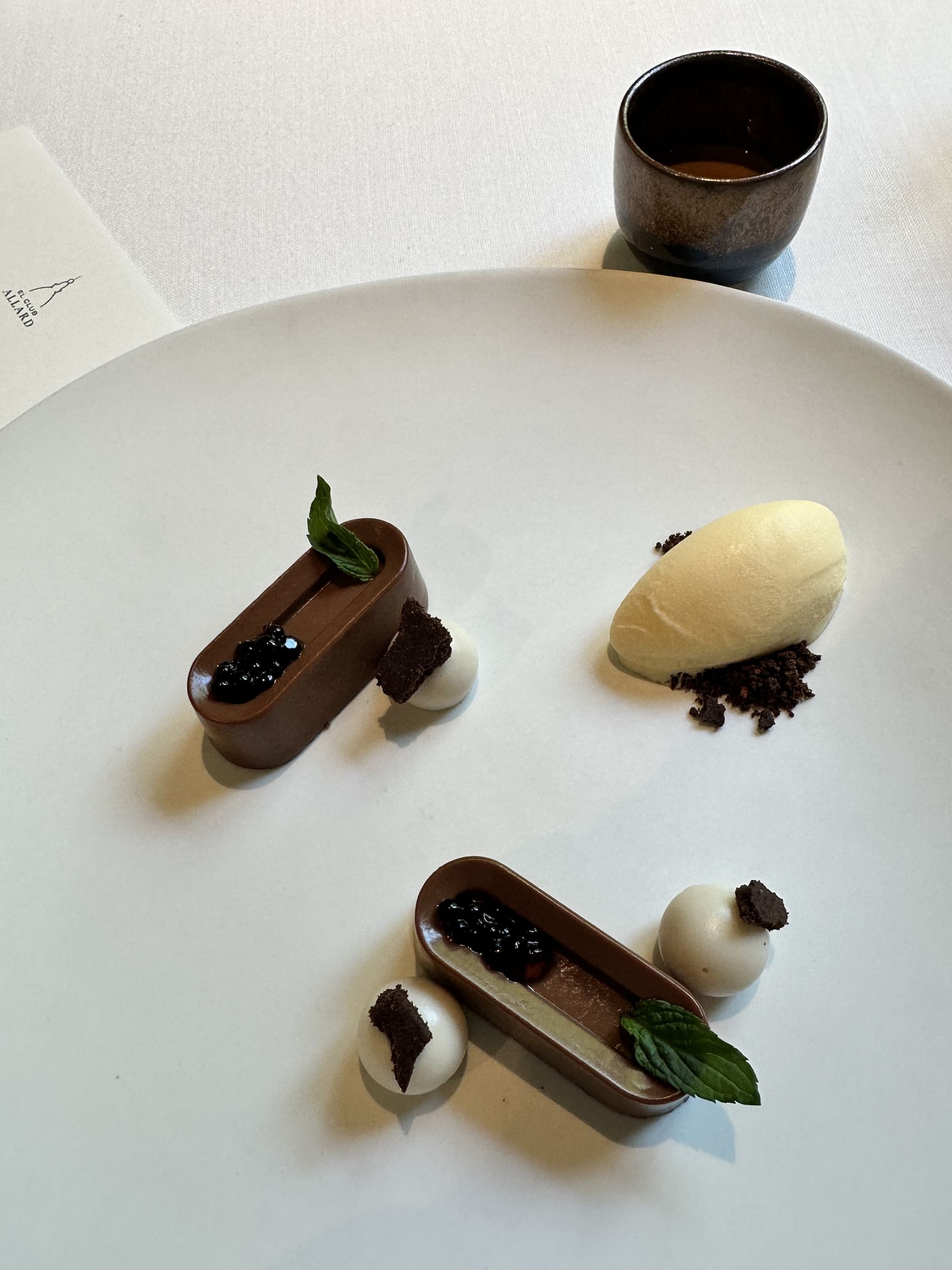 El Club Allard, un excelso menú con estrella Michelin en un edificio ...