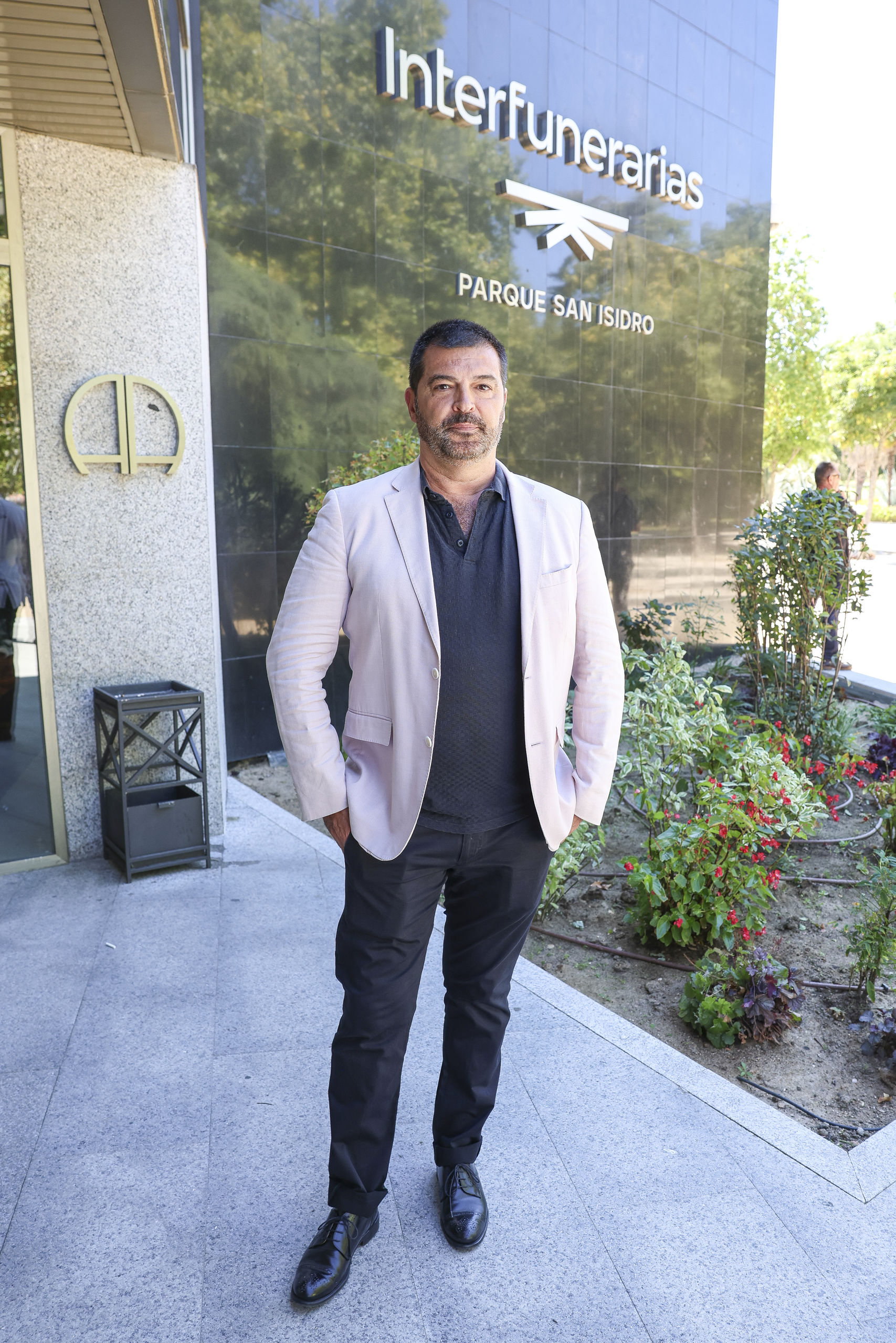 Artistas y compañeros de profesión despiden al periodista Carlos ...