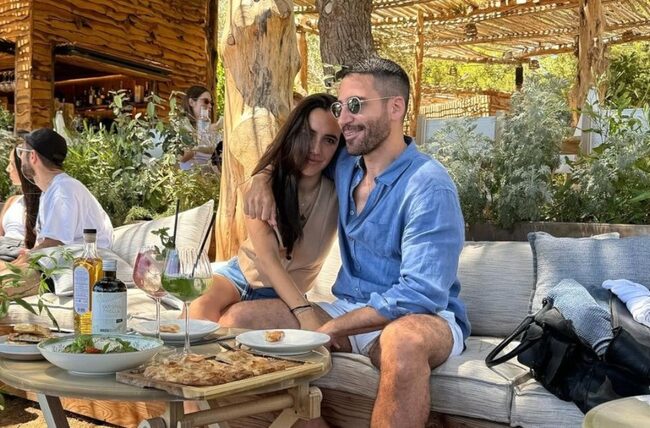 Miguel Ángel Silvestre afianza su relación sentimental con la ...