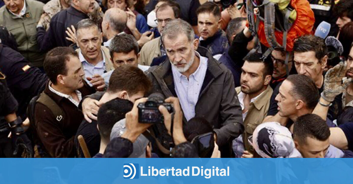 Sánchez huye y deja solos a los Reyes ante la ira de los vecinos de ...