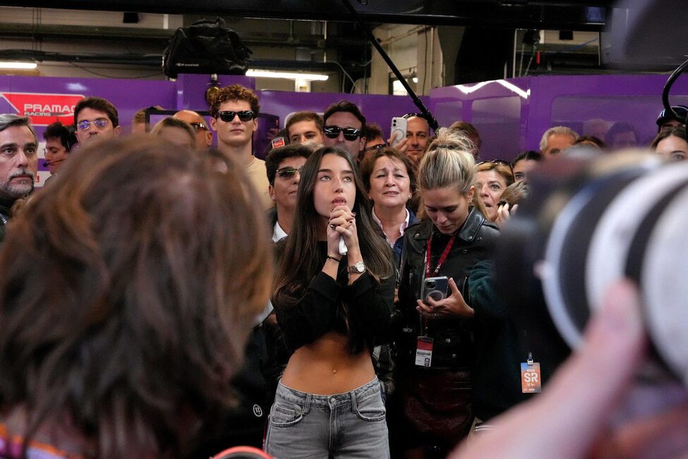 Quién es María Monfort, la novia de Jorge Martín, flamante campeón del ...