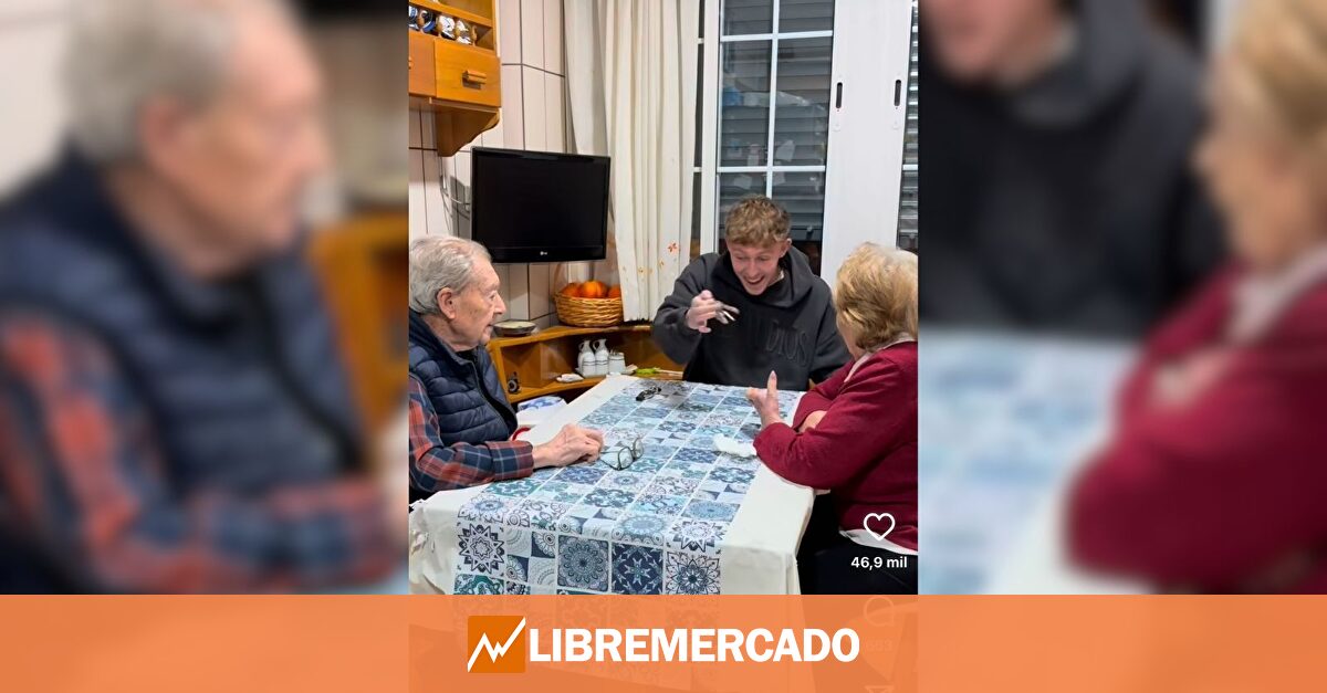 La emoción de sus abuelos cuando el tiktoker Juanki Municio logra recuperar el piso de su madre ...