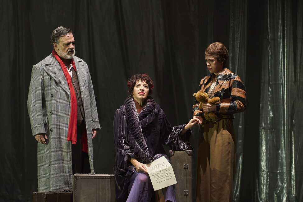 Gypsy Rose Lee, la historia real de la vedette que inspiró el musical ...