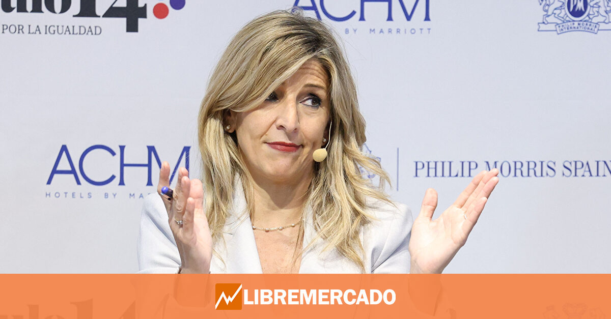 Sumar quiere rebajar la jornada laboral de los funcionarios a 35 horas semanales - Libre Mercado