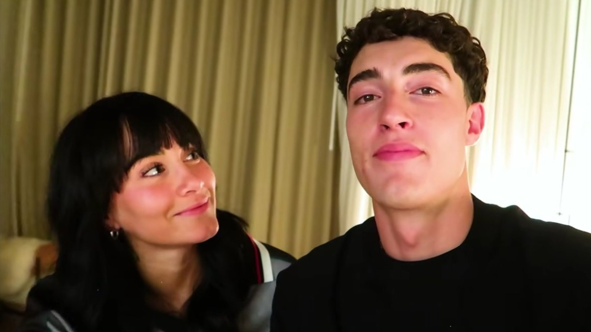 Comunicado de Uxue, ex novia de Plex, donde desmiente sus supuestas ...