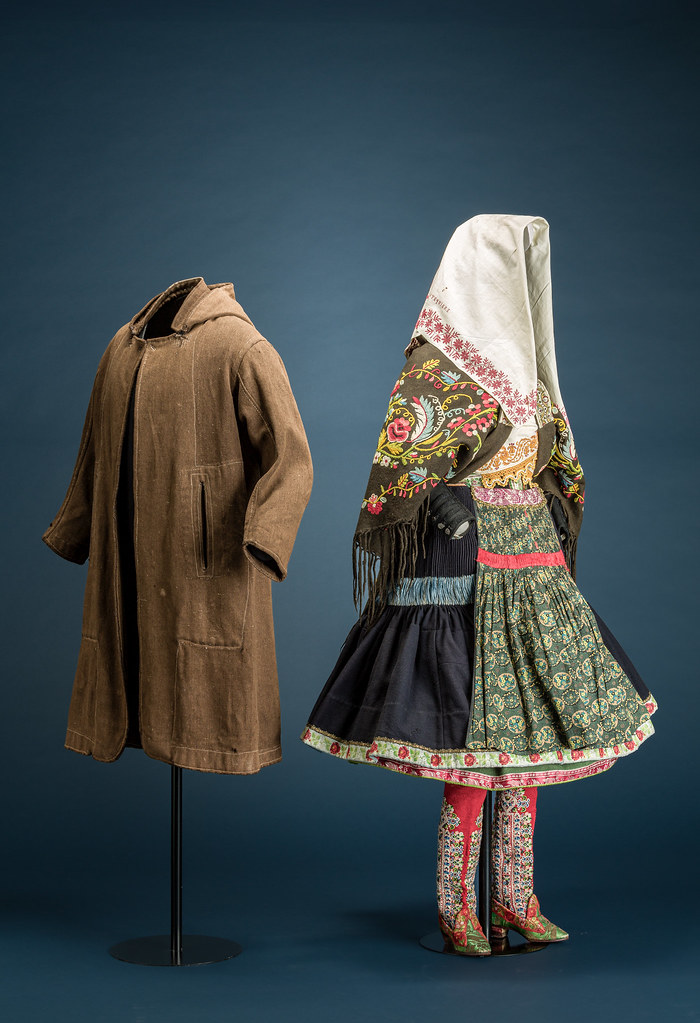 El Museo del Traje vuelve a sus 'Raíces' rescatando la mejor ...