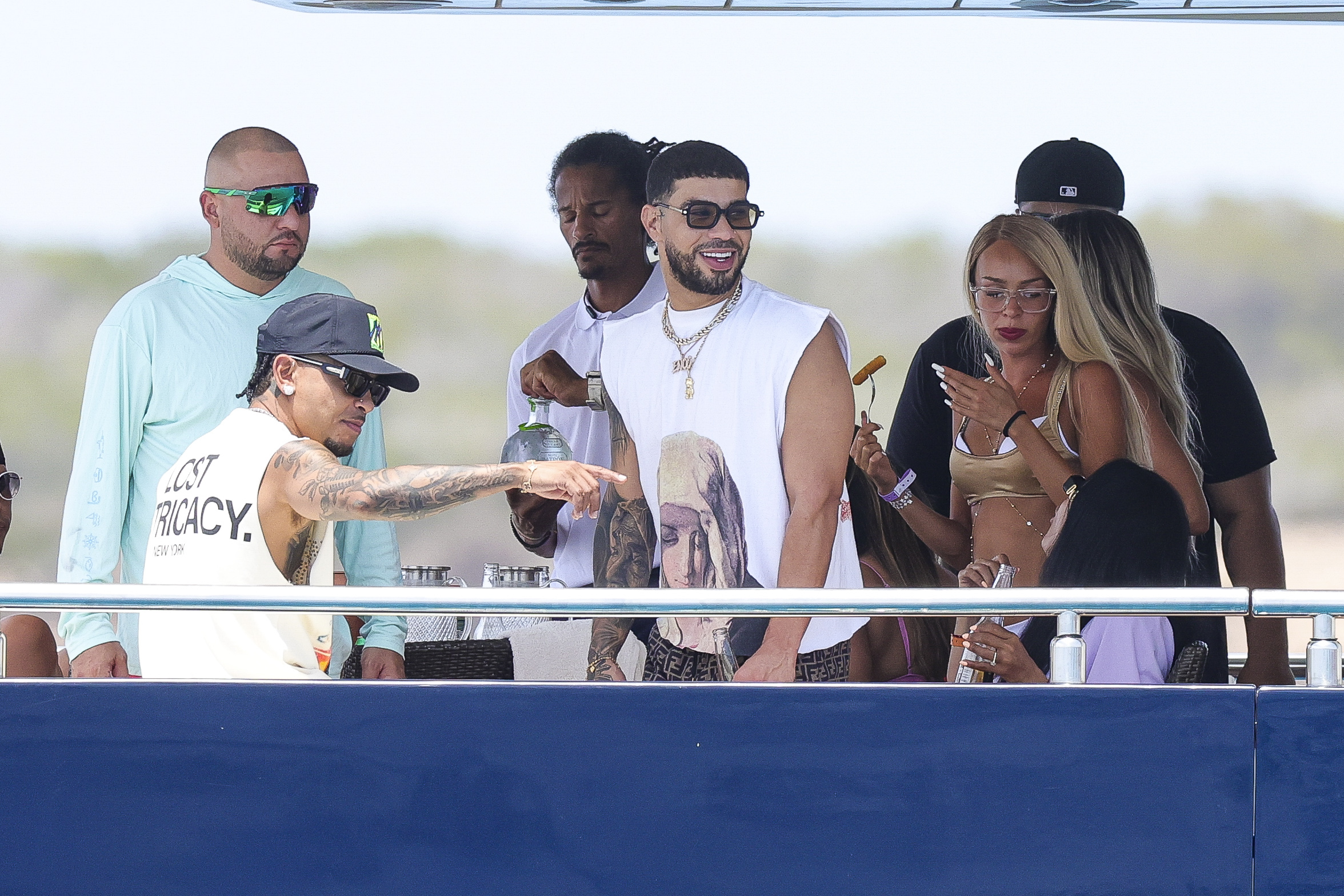 Sebastián Yatra, Bad Gyal o Lola Índigo: los famosos disfrutan del sol ...