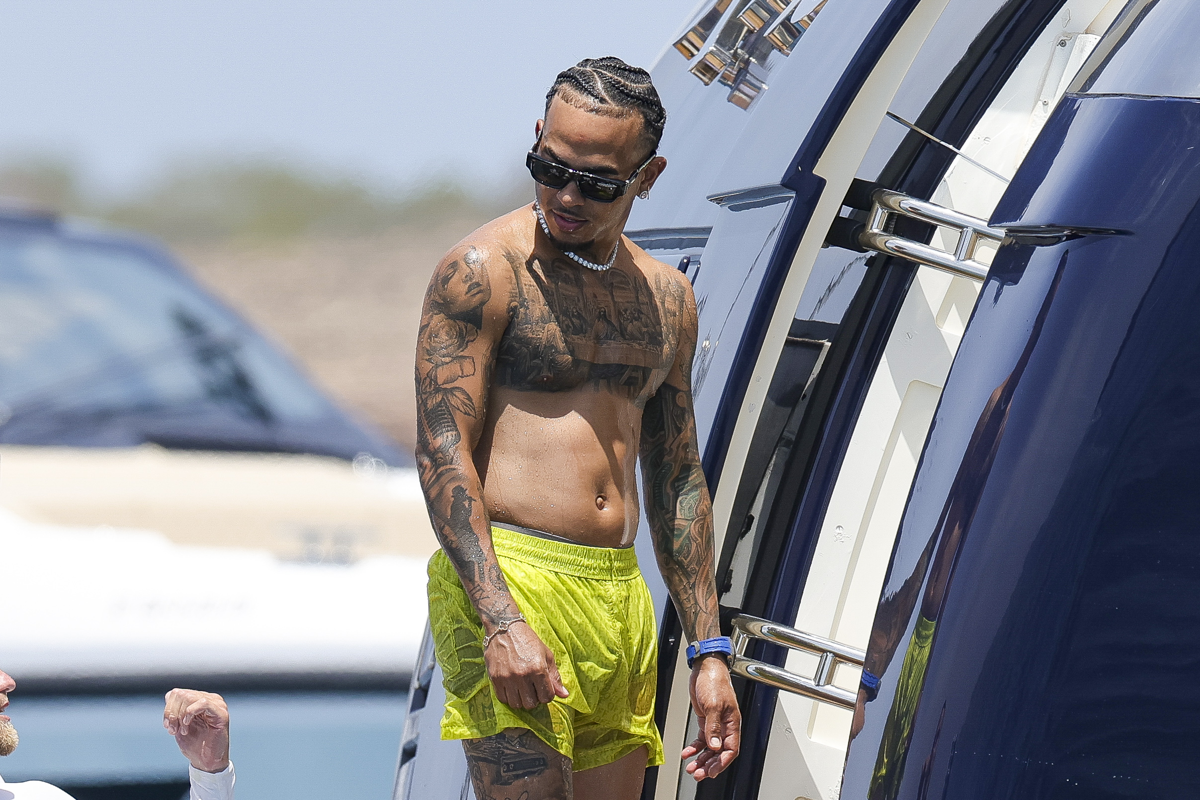 Sebastián Yatra, Bad Gyal o Lola Índigo: los famosos disfrutan del sol ...