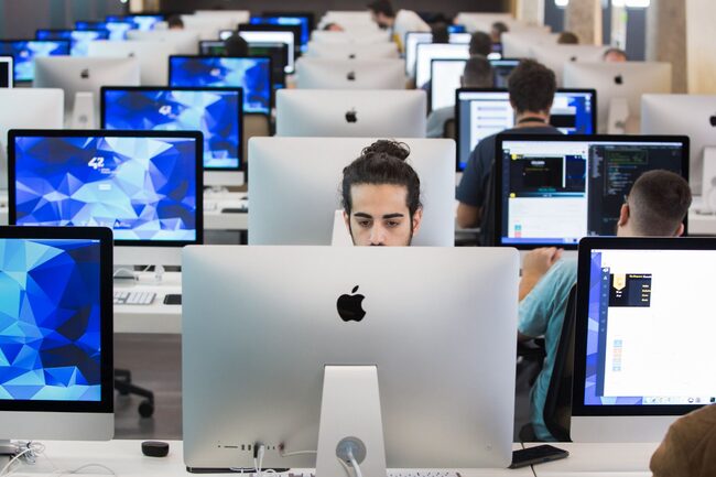 Aprender programando gratis en campus 42, la tercera universidad más innovadora del mundo ...