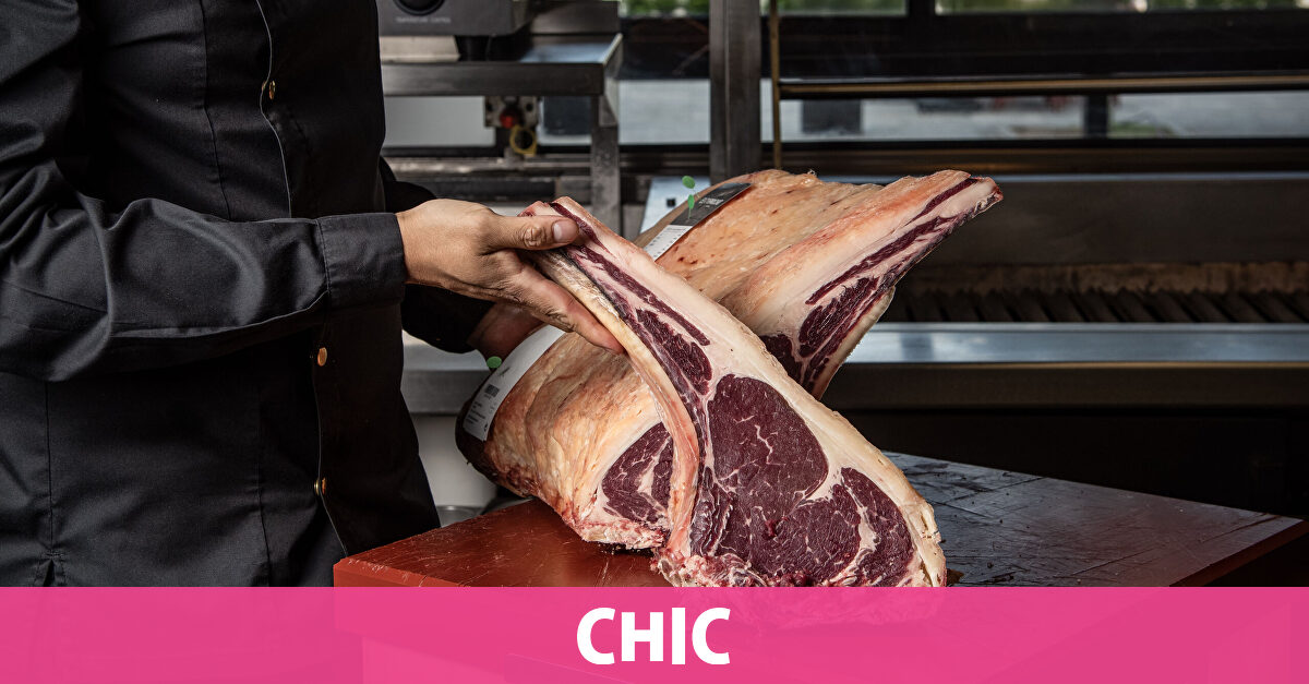 Video bokep lingbokep young attractive face, silky dermis